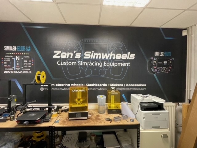 Zen Metternich (20) maakt professionele Simwheels voor Simracing - Hallo Losser